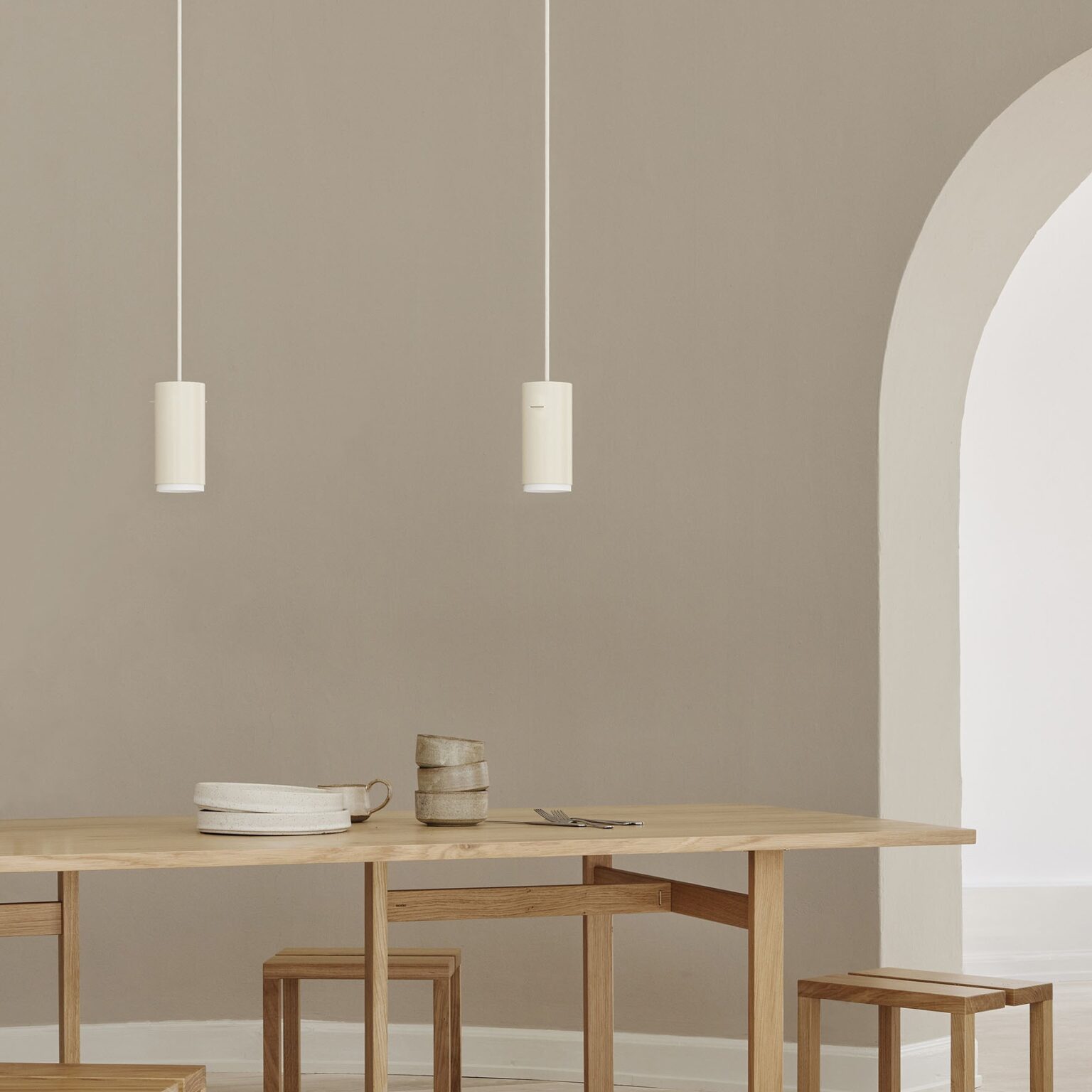 Moebe Hanglamp - Tube Pendant - Geborsteld aluminium - byJensen